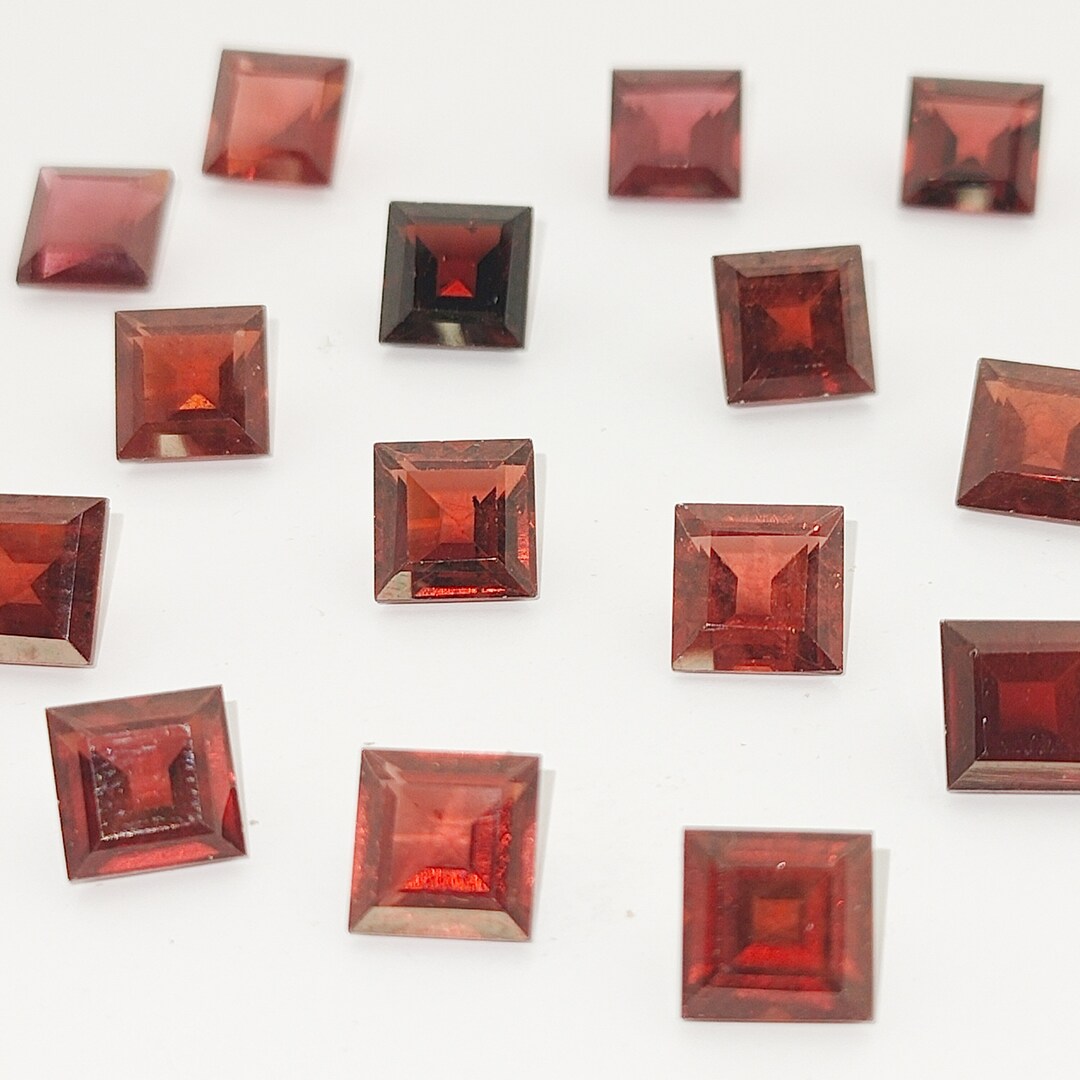 Garnet 7mm Square Faceted Gemstone Ref: GNT0010 - Etsy