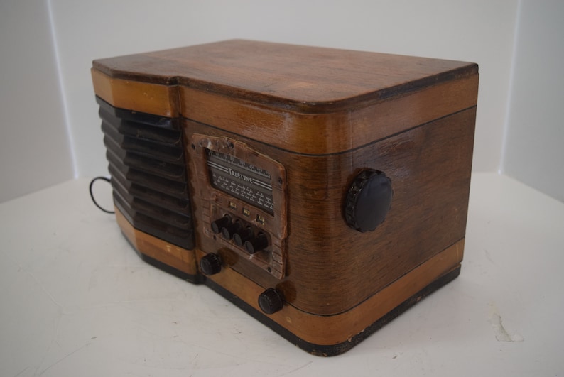 Vtg. Truetone AM Model D914 Table Radio W/catalan Accents - Etsy