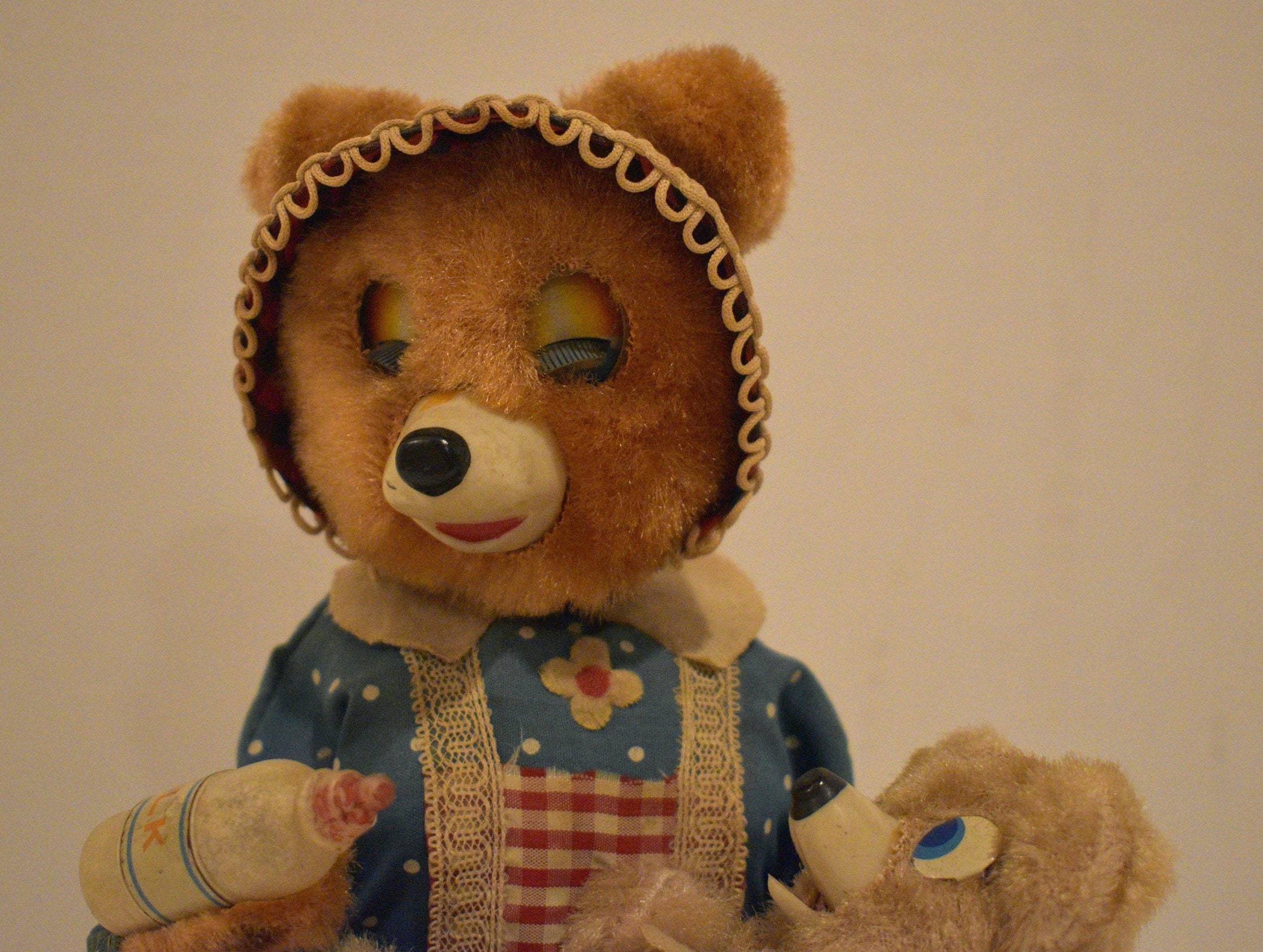 Vtg. 1960's Yonezawa Battery Operated Rocking Chair Grandma Bottle ...