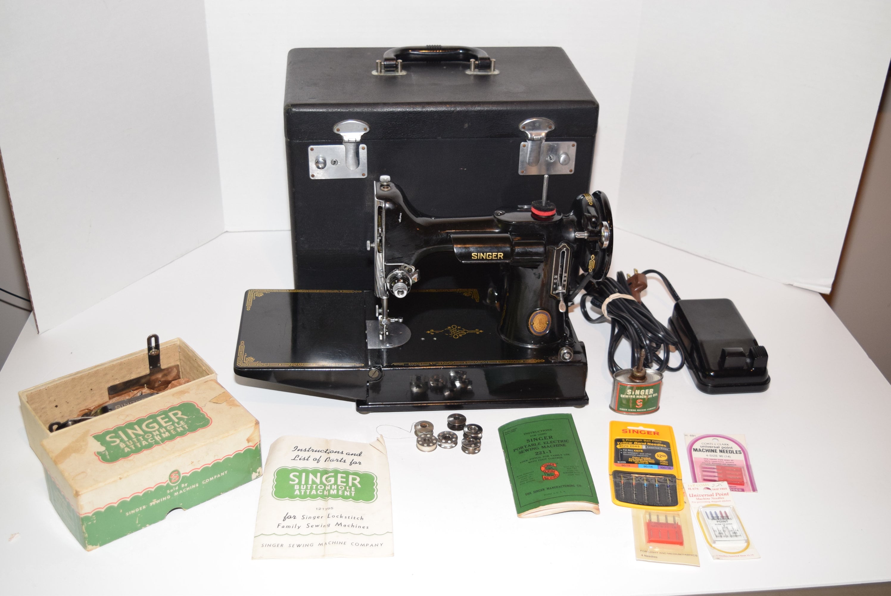 Singer Lockstitch Family Sewing Machine