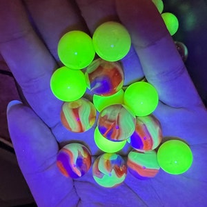 5 Uranium Marbles / Glow Glass / Vintage Vaseline Glass /burmese ...