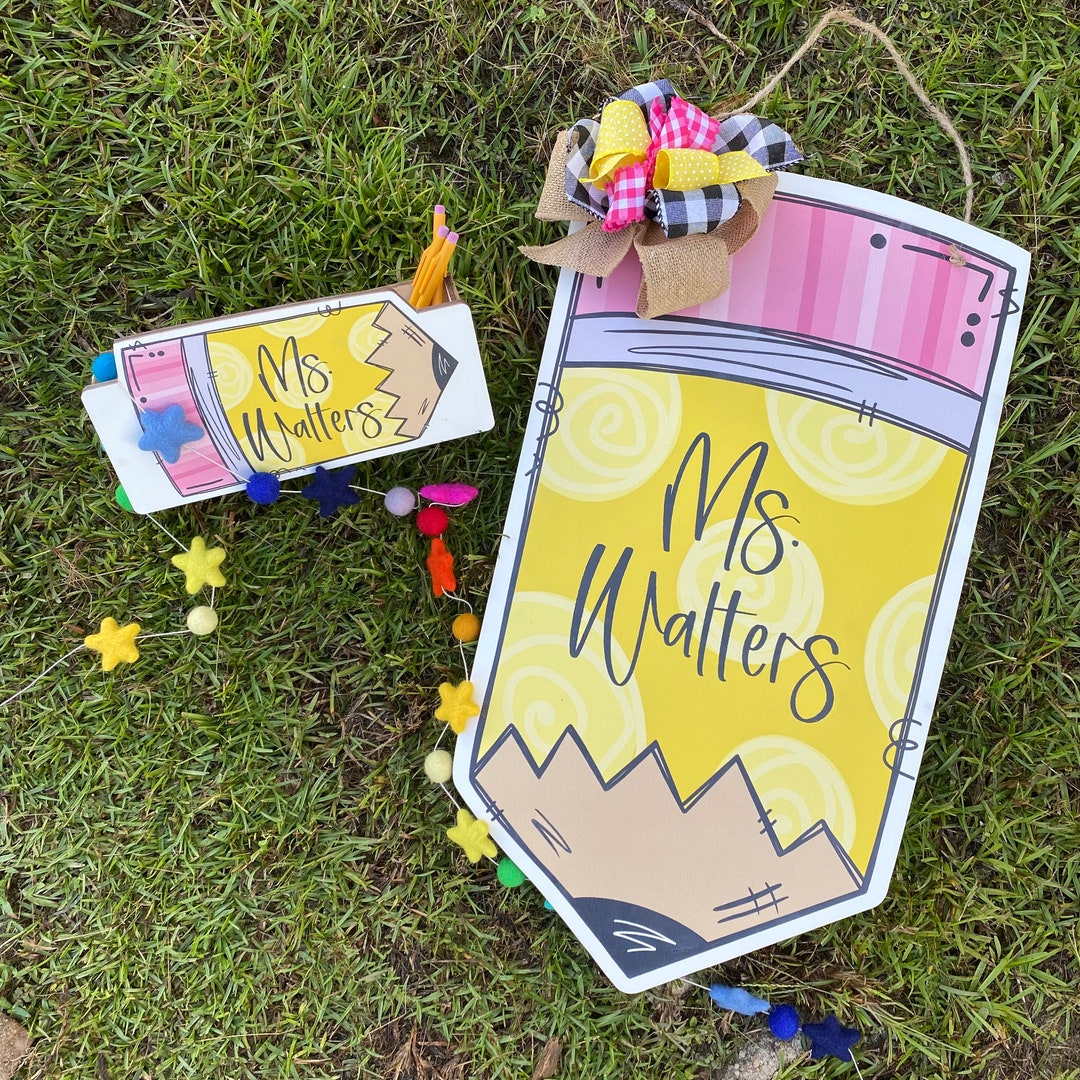 Teacher Gift Set- Personalized Teacher Pencil Holder and Door Hanger ...