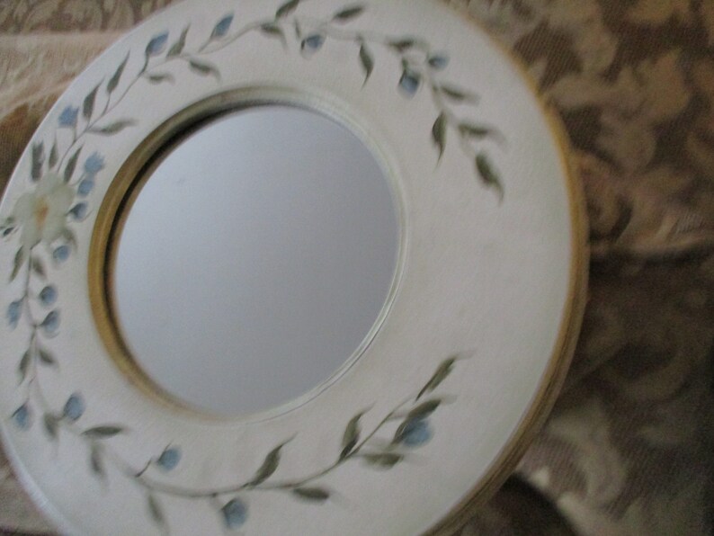 Vintage Mirror Romantic White Flower and Blooming Vine Pattern - Etsy