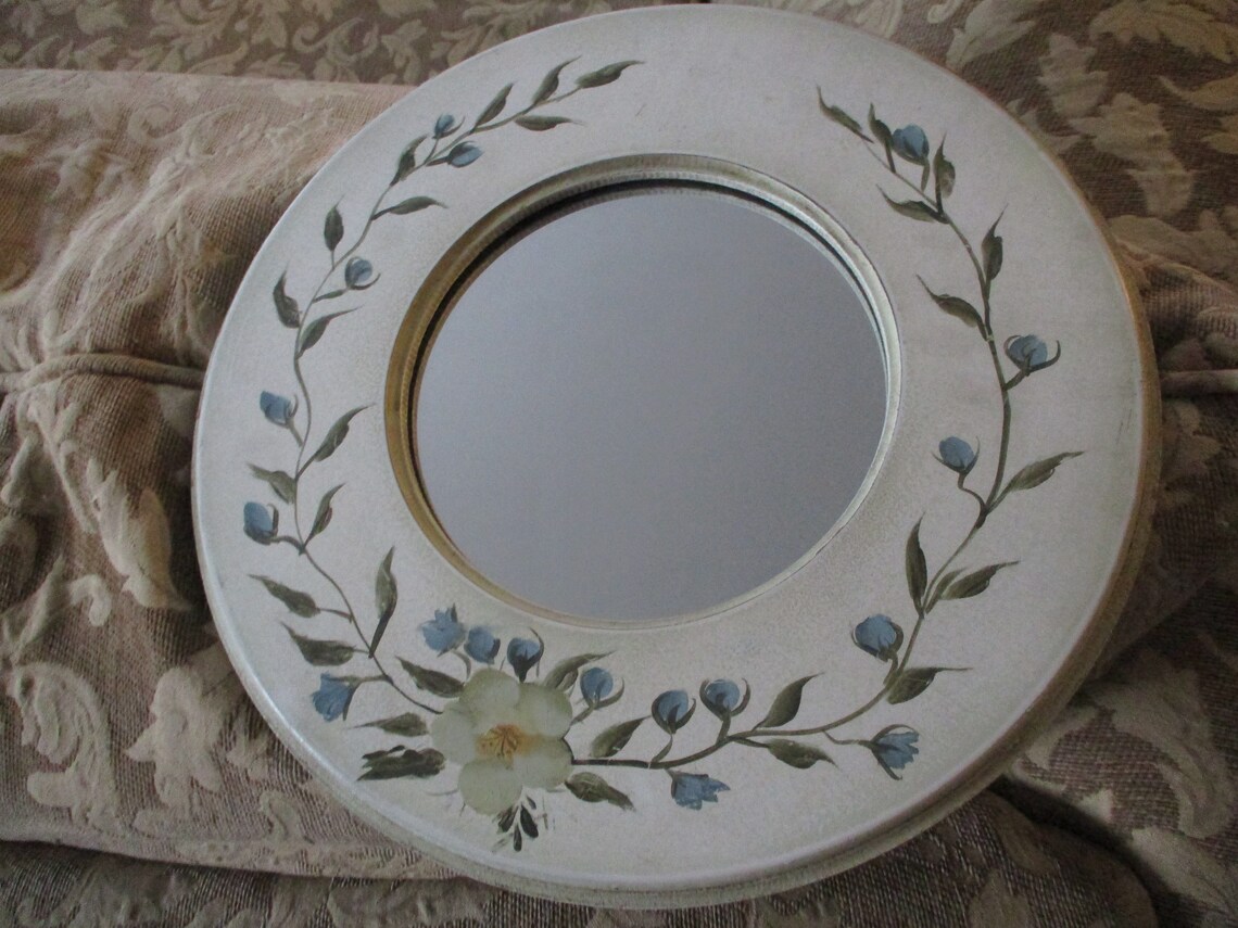 Vintage Mirror Romantic White Flower and Blooming Vine Pattern - Etsy