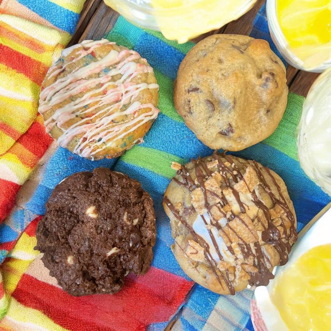 The OG Cookie Box - 6 JR Cookies Original Recipe Chocolate Chip Cookies ...