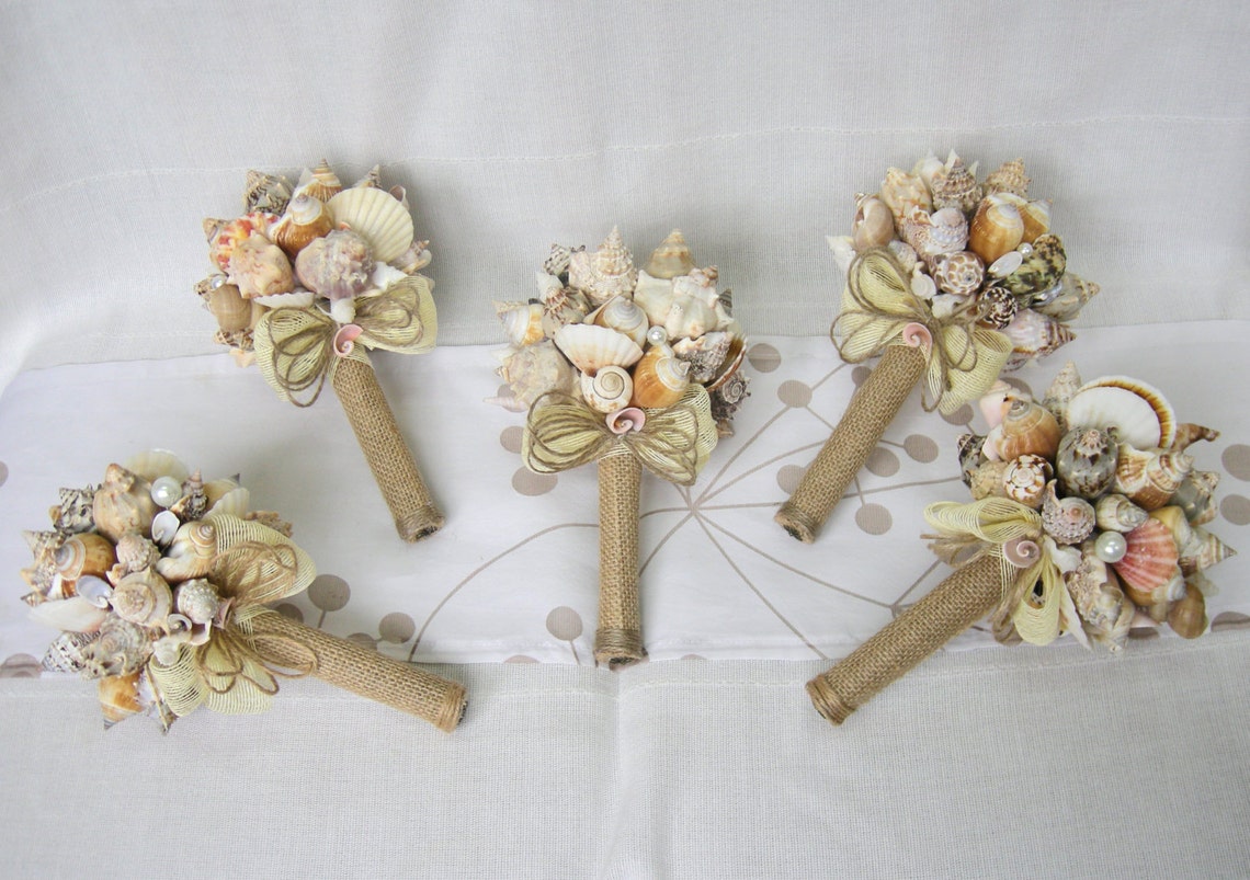Ocean-inspired Wedding Flowers: Seashell Bouquets & Boutonnieres ...