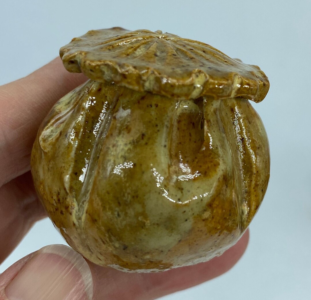 Poppy Seed Heads. Garden Toppers (cane Not Provided). Ceramic. Fully ...