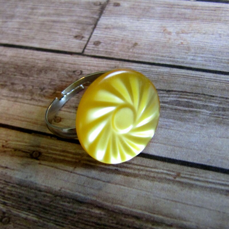 RusticButton - Etsy