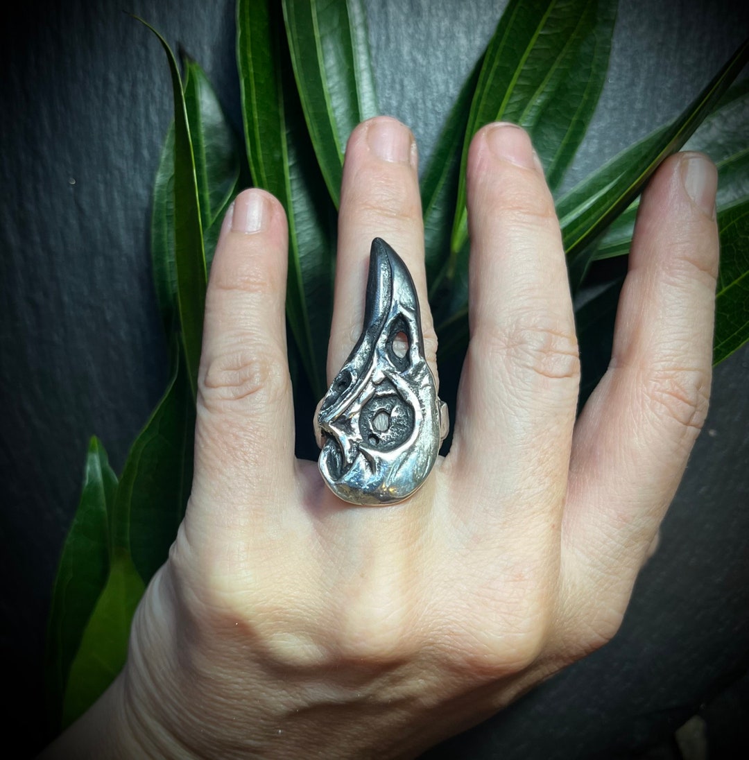 VERTICAL RAVEN SKULL (6.5) - Etsy