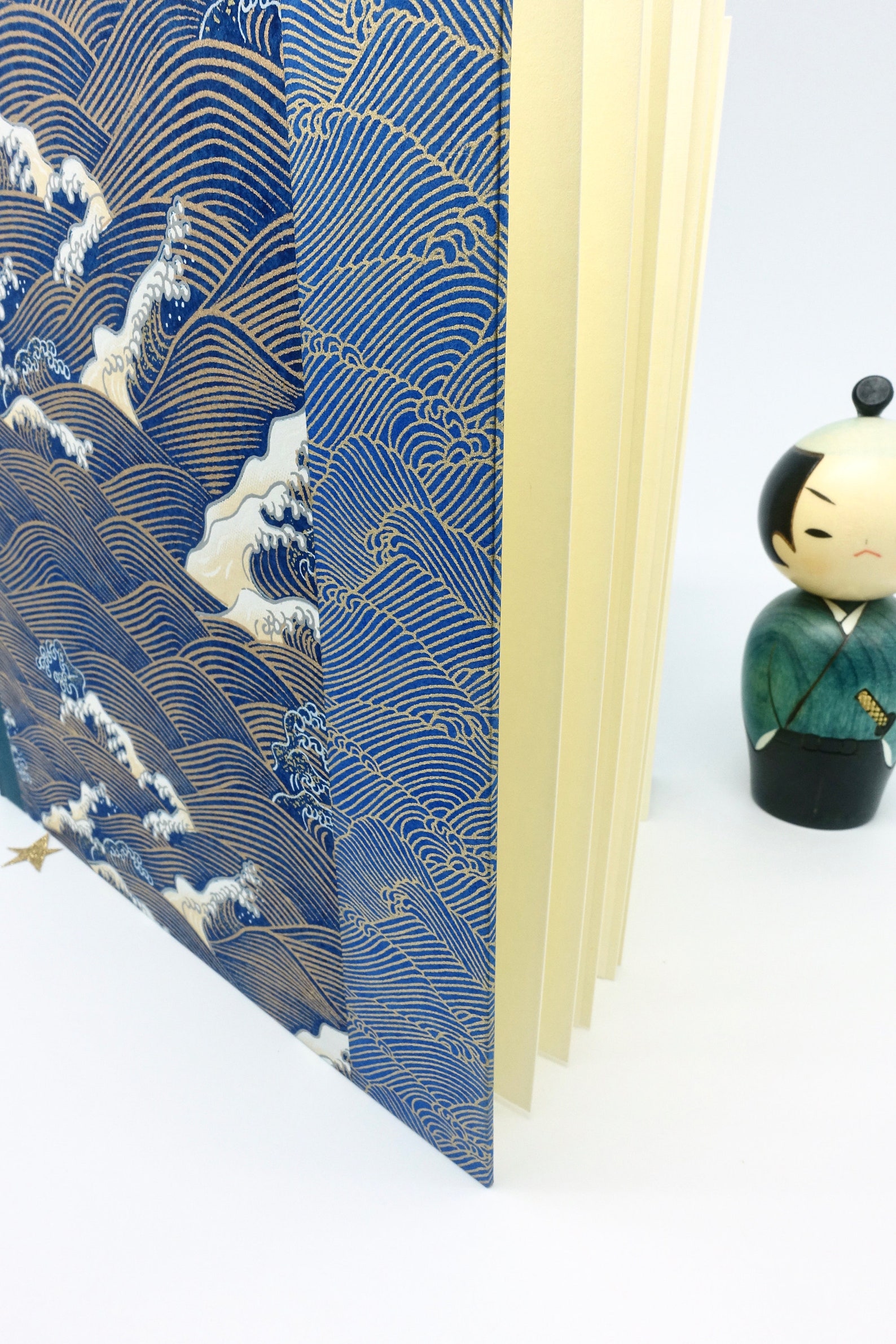 Customizable Photo Album in Japanese Paper, Ultramarine Hokusai Wave ...
