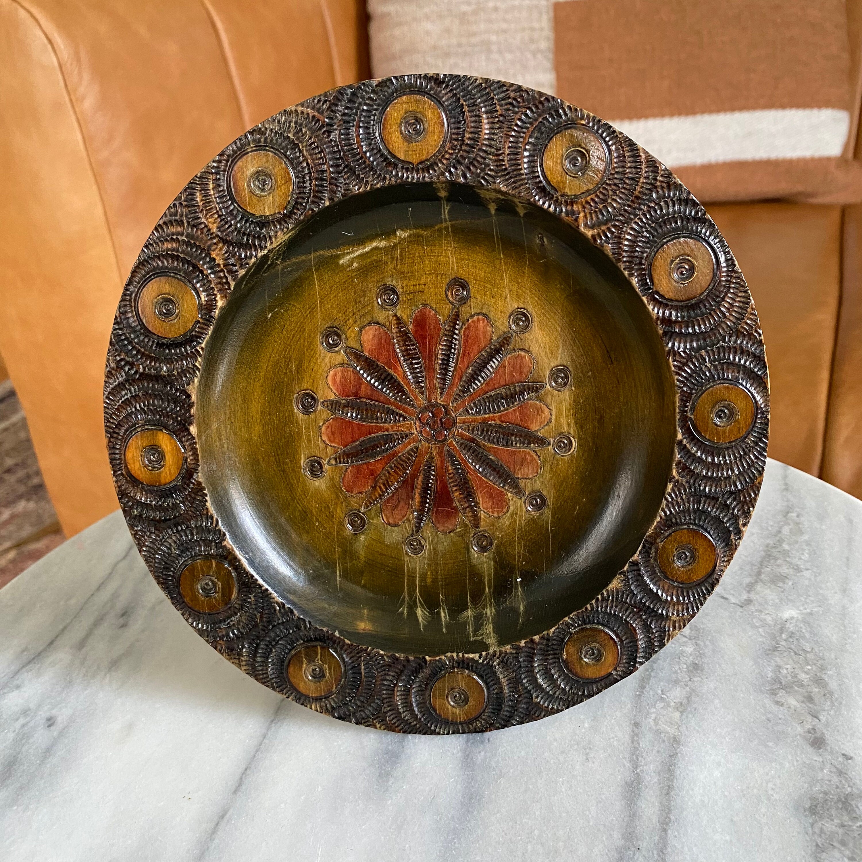 Vintage MCM Hand Carved Wooden Plate Flowers Folk Art Wall Hanging MCM ...