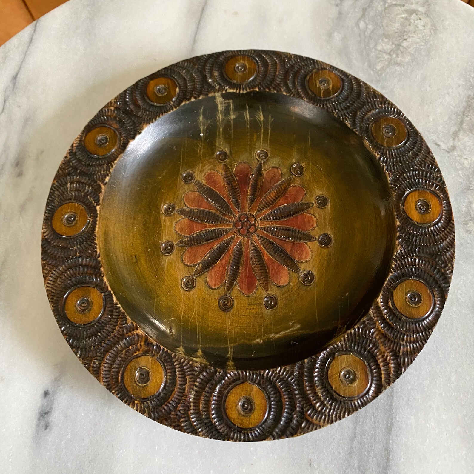 Vintage MCM Hand Carved Wooden Plate Flowers Folk Art Wall Hanging MCM ...