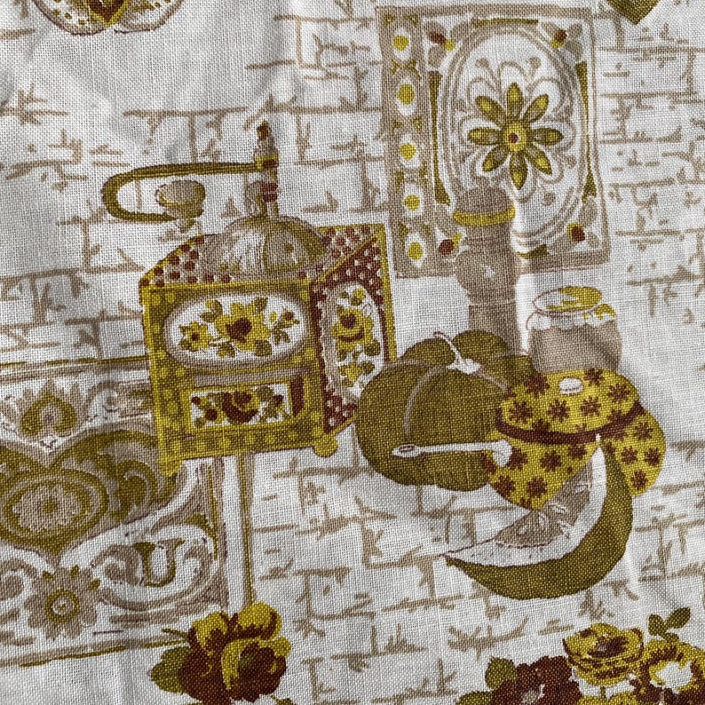 Vintage MCM Window Valance / Curtain Topper W/ Matching Table Square ...