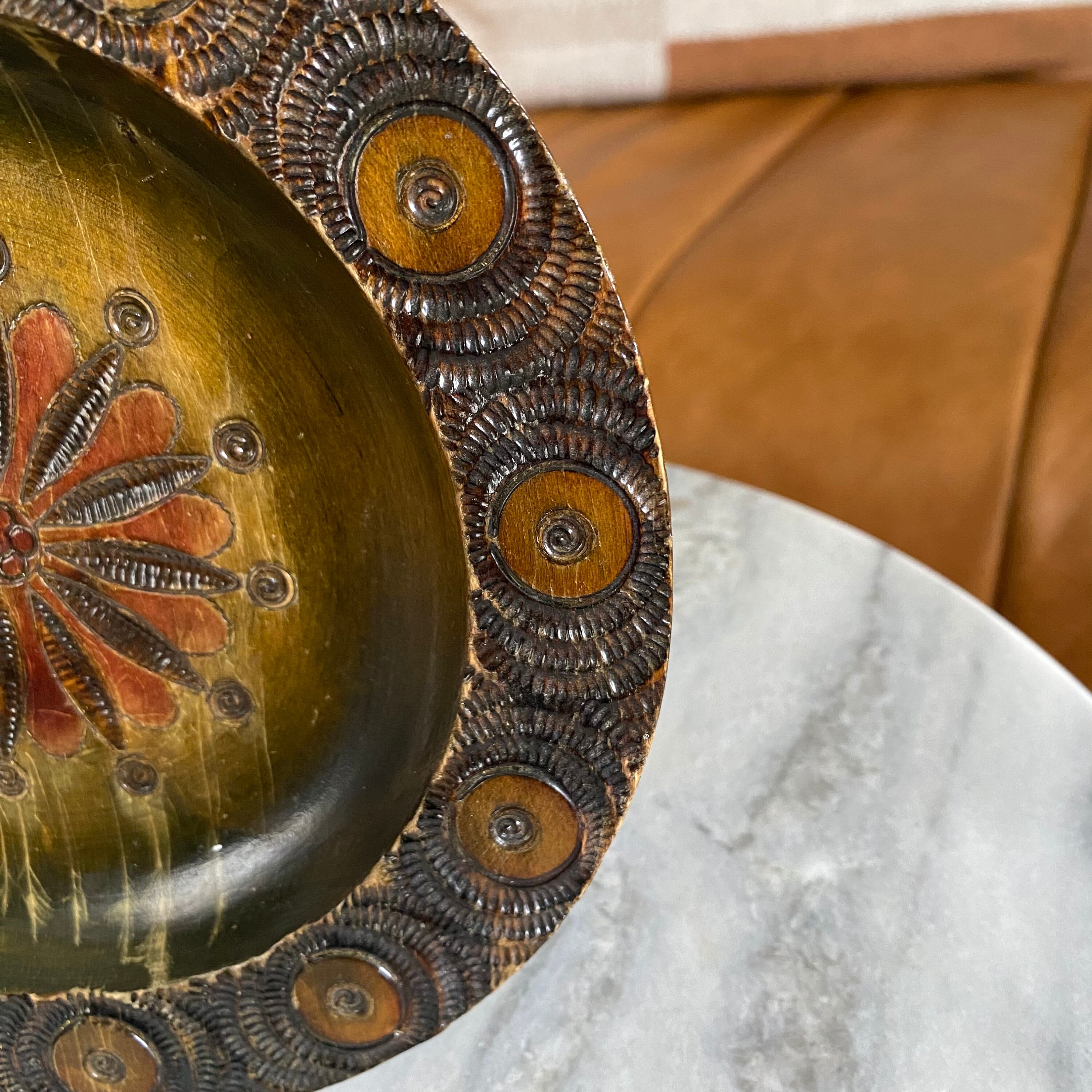 Vintage MCM Hand Carved Wooden Plate Flowers Folk Art Wall Hanging MCM ...