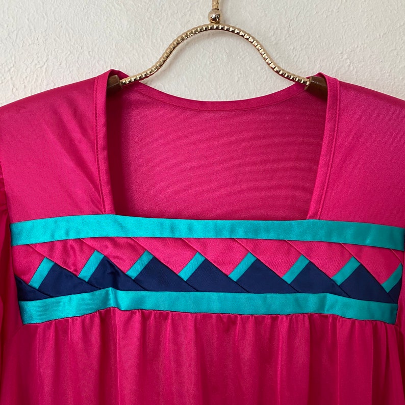 Vintage Henson Kickernick 1970’s Pink Geometric Lounge/sleep Dress ...