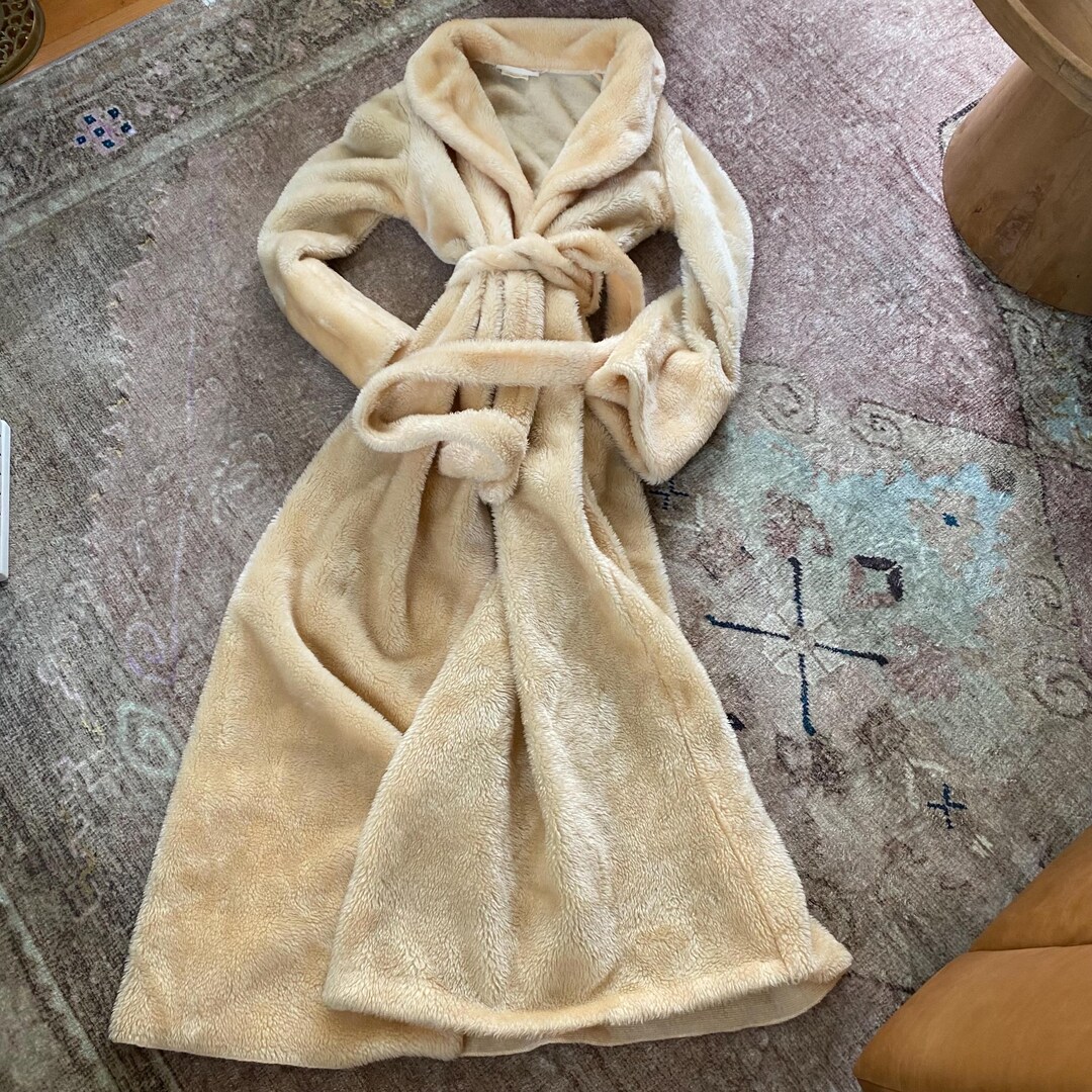 Vintage Christmas Robe - Borg Fuzzy Fleece Robe Size Medium Housewife ...