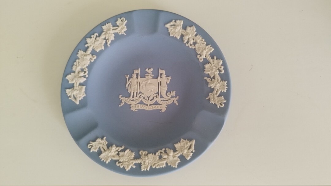 Wedgwood Jasperware Round Ashtray With Liverpool Coat of Arms - Etsy