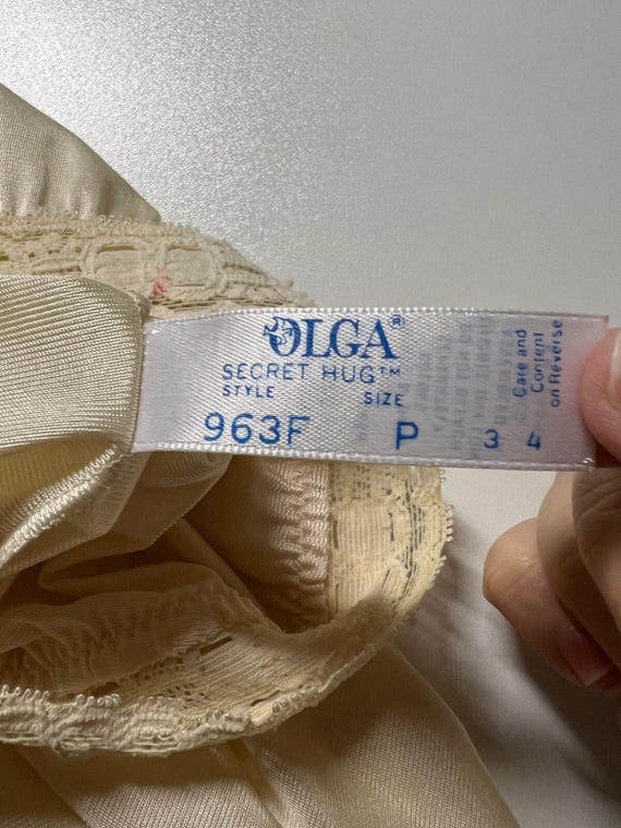 1970s Olga Secret Hug Beige Tan Half Slip 963F Size P… - Gem