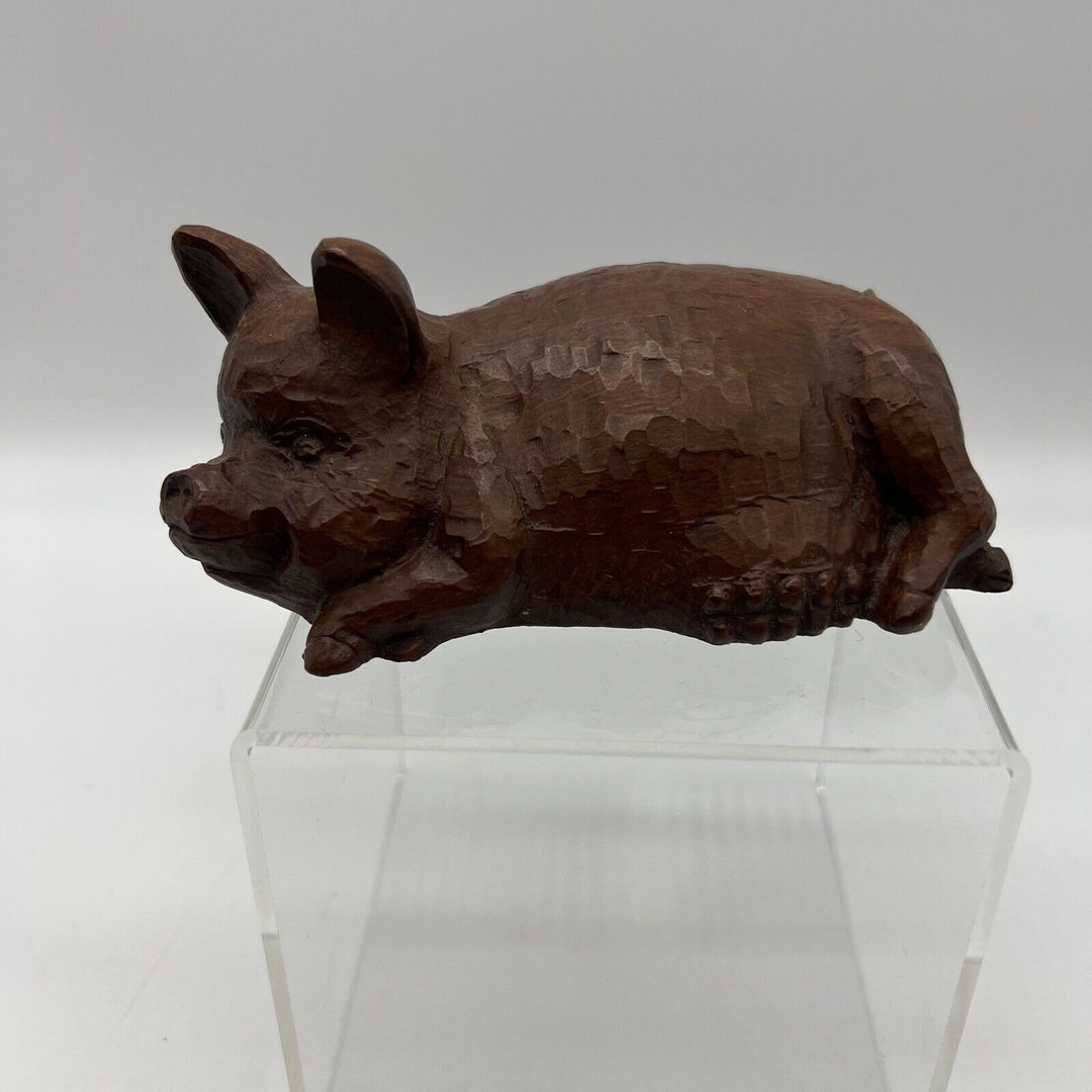 Red Mill Mfg Hand Crafted Pig Sow Sugu Molded Crushed Pecan Shell ...