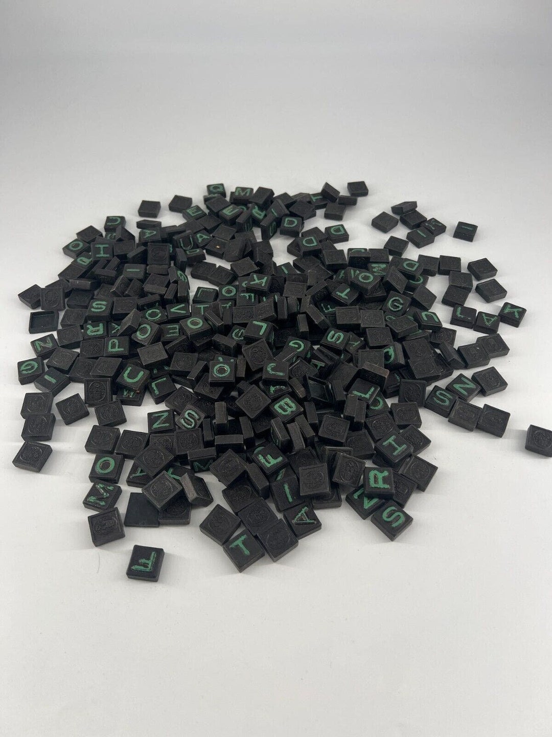 Lot of 365 Acrylic Plastic Letter Tiles Game Pieces Scrabble Crafting ...