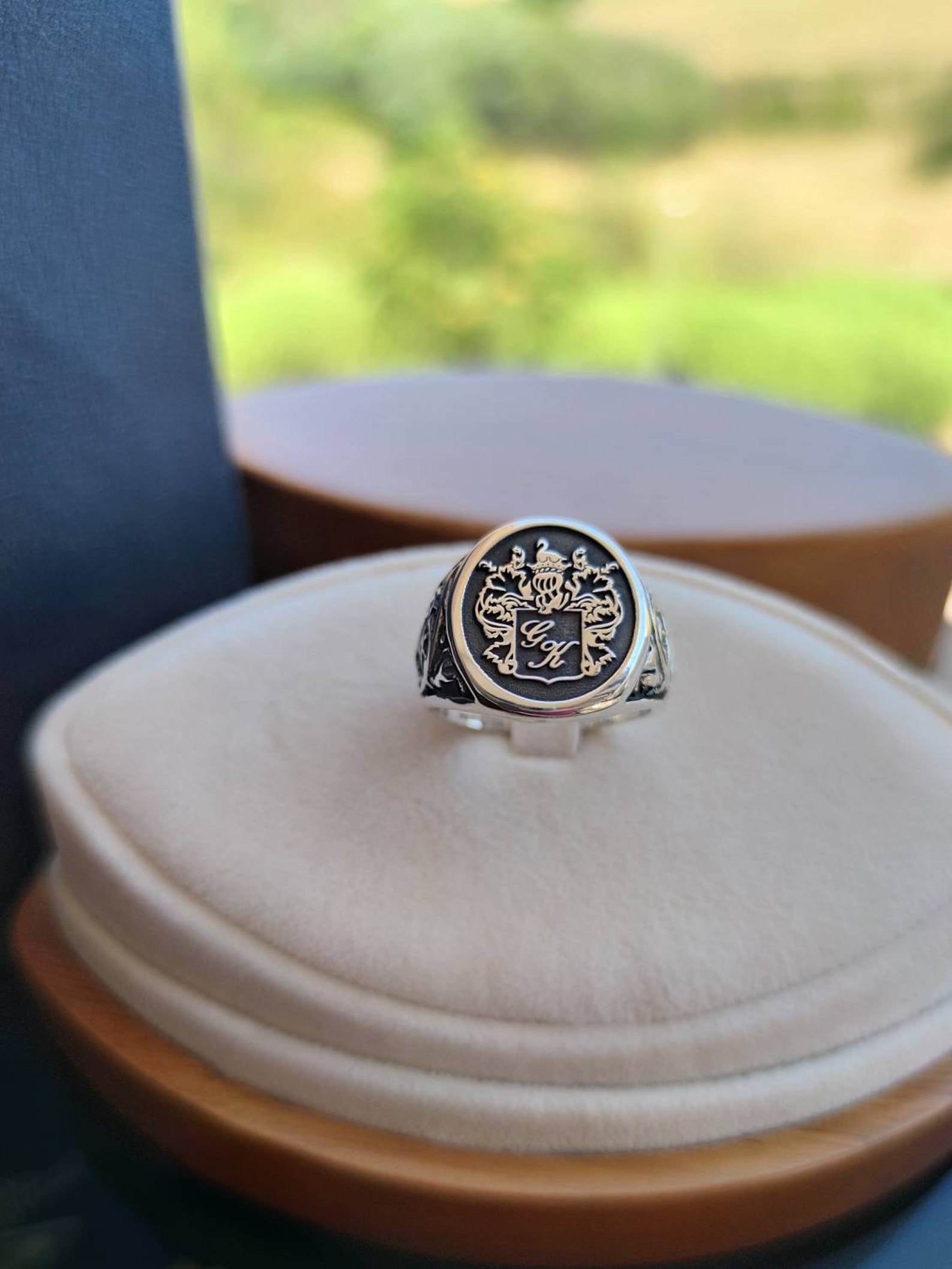 Custom Oval Italian Chevalier Signet Ring - Etsy