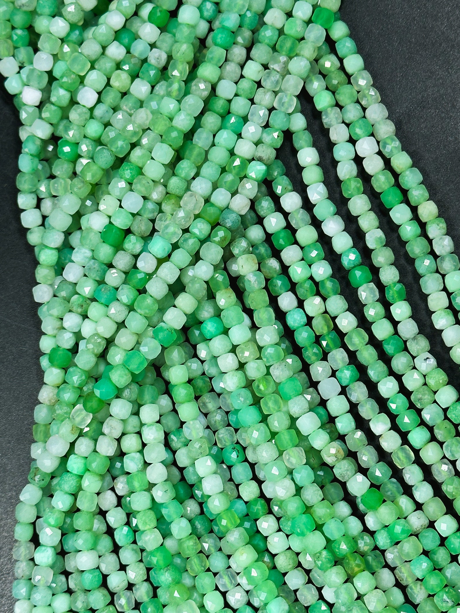AAA NATURAL Chrysoprase Gemstone Bead Faceted 4mm Cube Shape, Gorgeous ...