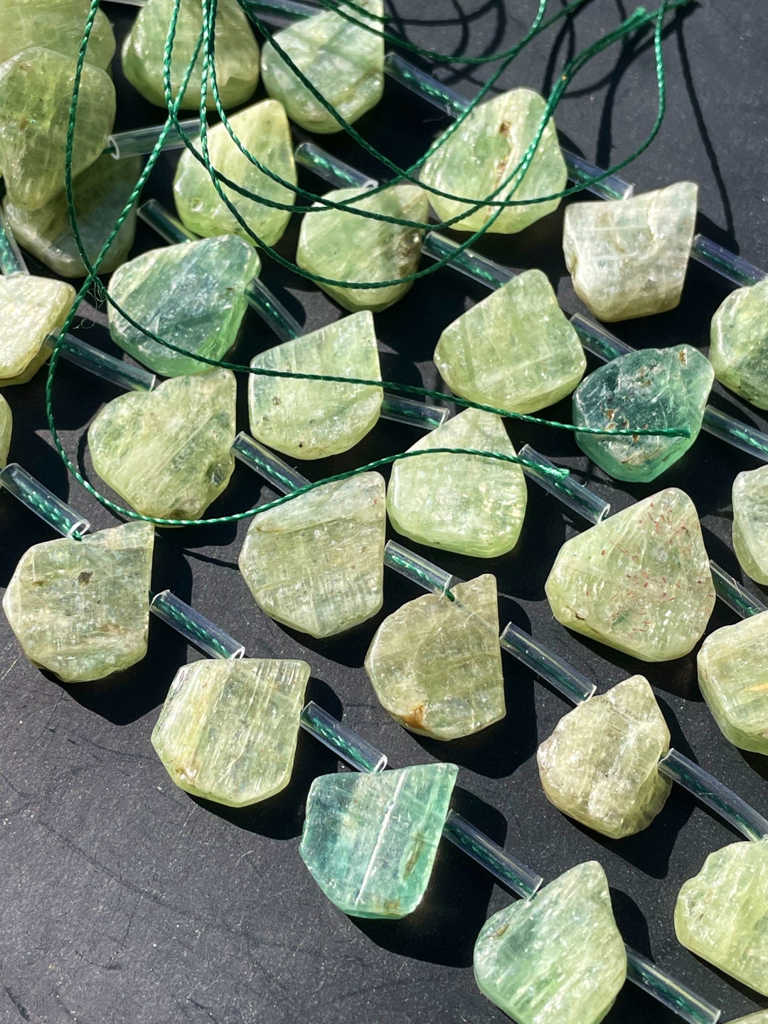 AAA Natural Green Kyanite Teardrop Shape Stone Bead. 13x18mm Teardrop ...