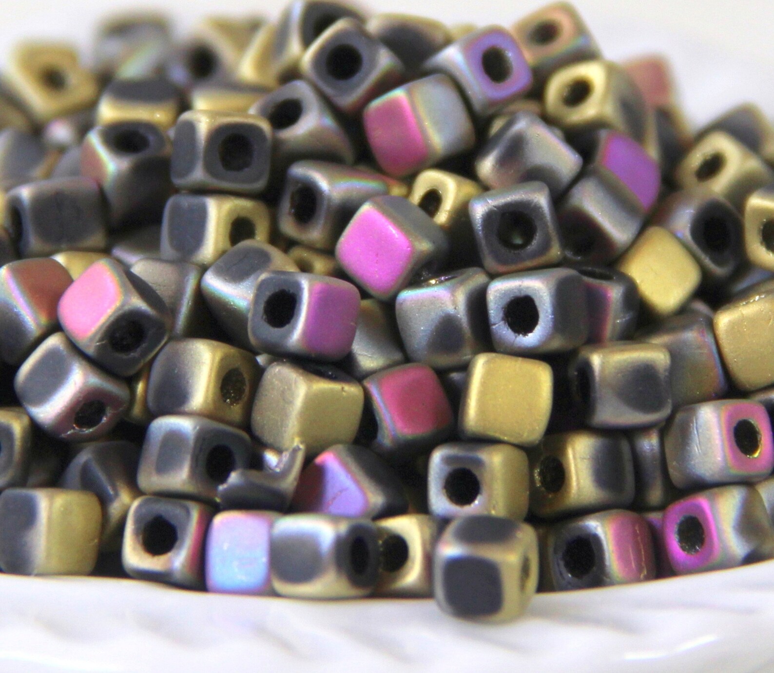 6/0 Cube Beads 4mm Cubix Square Cube Beads Large 1.7mm Hole - Etsy