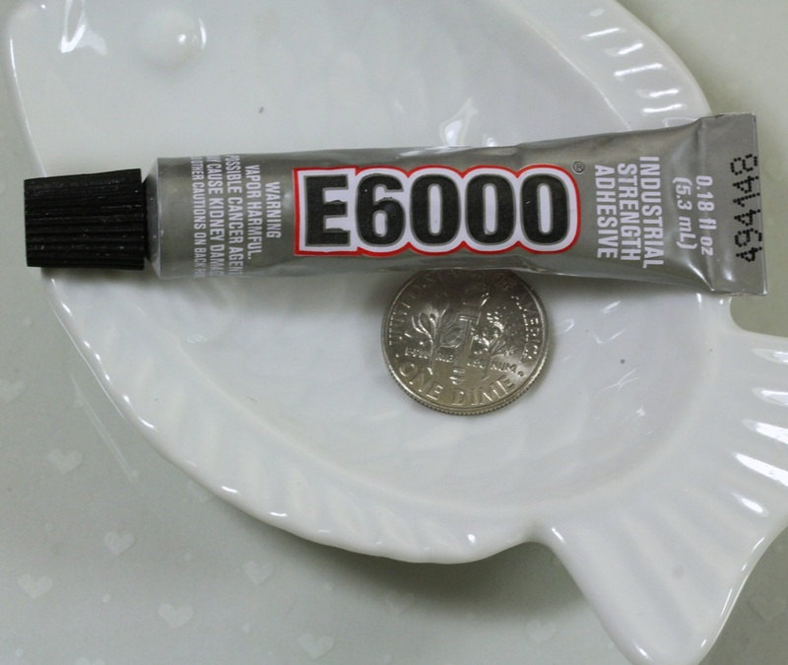 Glue, E-6000, Industrial Strength Adhesive, Glue, .18 Oz. Mini Tube ...