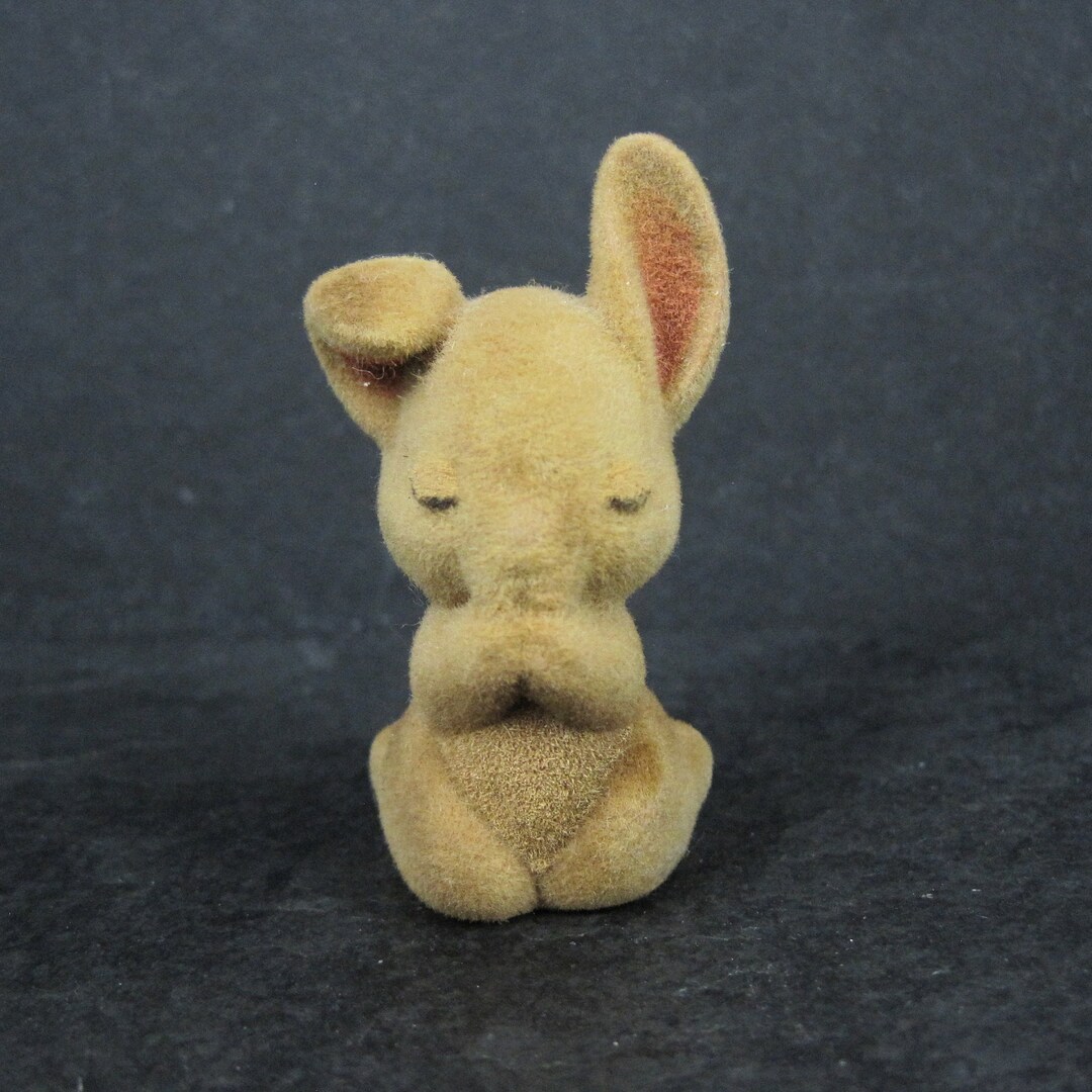 1983 Hallmark Fuzzy Praying Bunny Rabbit Figurine NOS Merry Miniatures ...