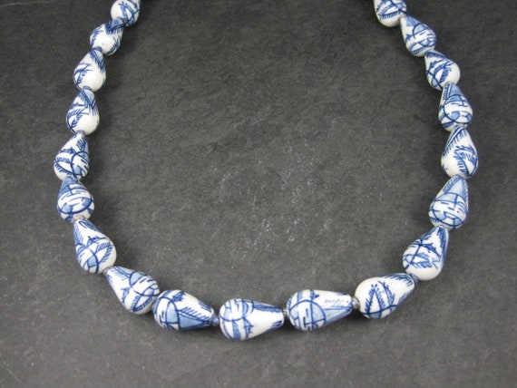 Vintage Chinese Import Hand Painted Porcelain Bead Ne… - Gem