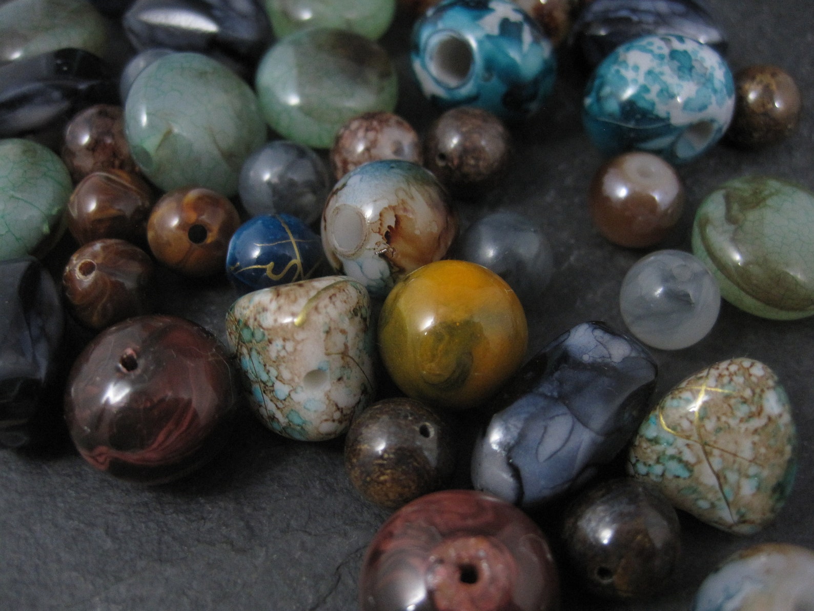 Destash Plastic Bead Mix 61g - Etsy