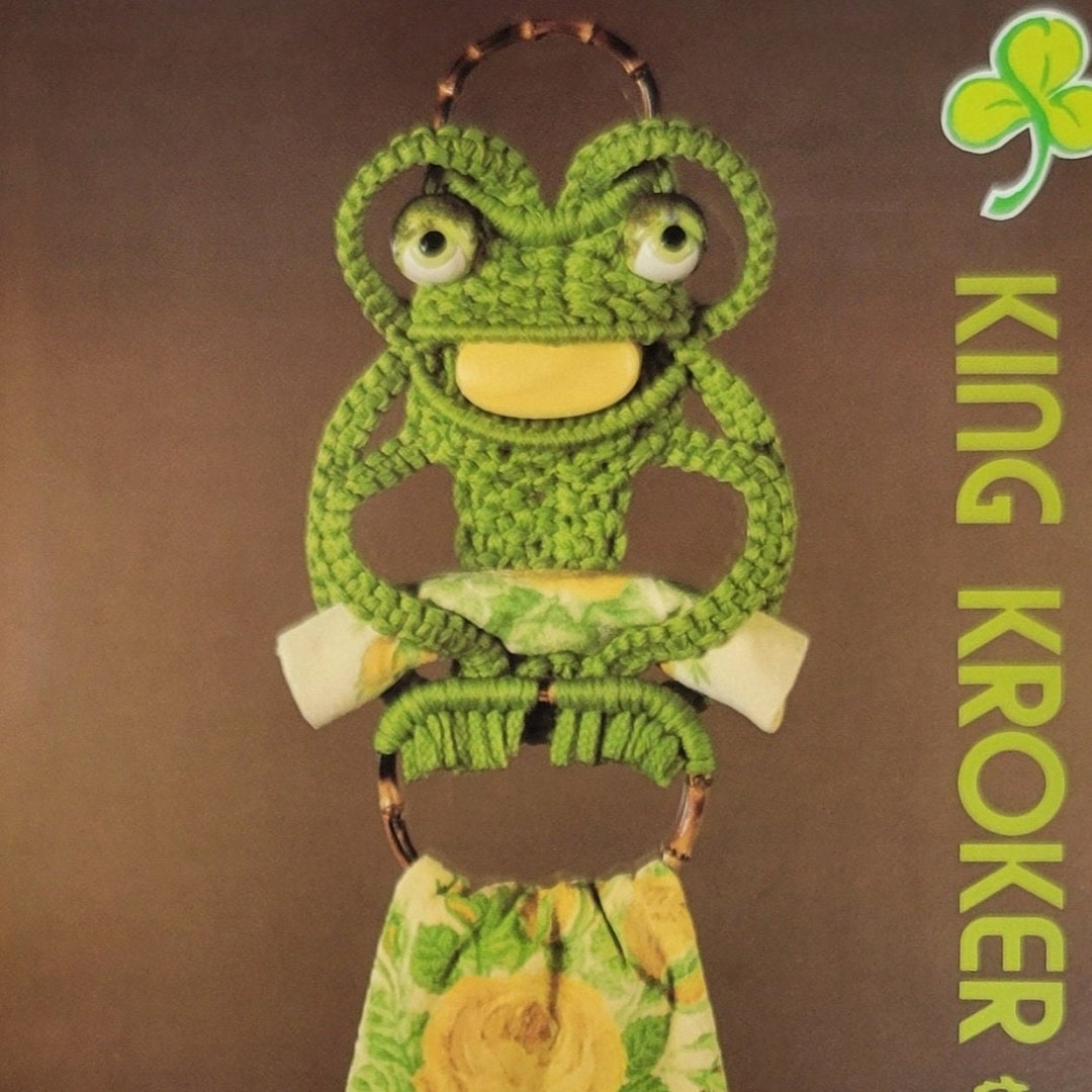 1977 King Croaker Macrame Frog Towel Holder Pattern - Etsy