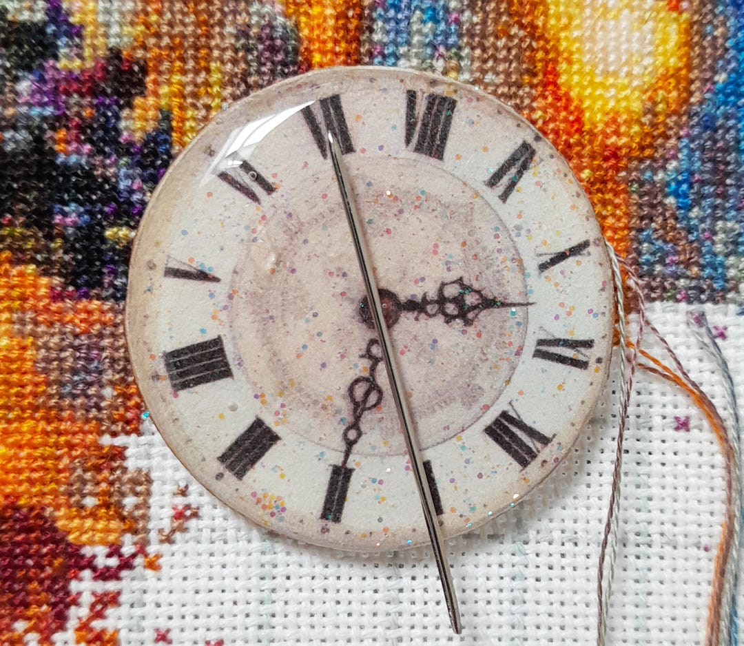 NEW Clock Face Needleminder, Fridge Magnet, Sewing, Tapestry, Sewing ...