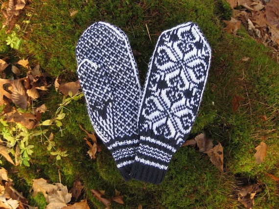 Handknit Scandinavian Mittens Selbu Norway Rose Knit in | Etsy