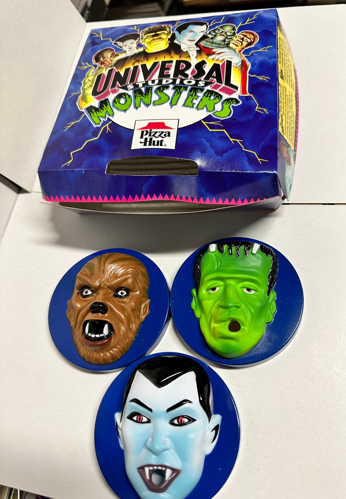 Universal Monsters Rare Pizza Hut Food Promotion Display Box With 3 Cup ...