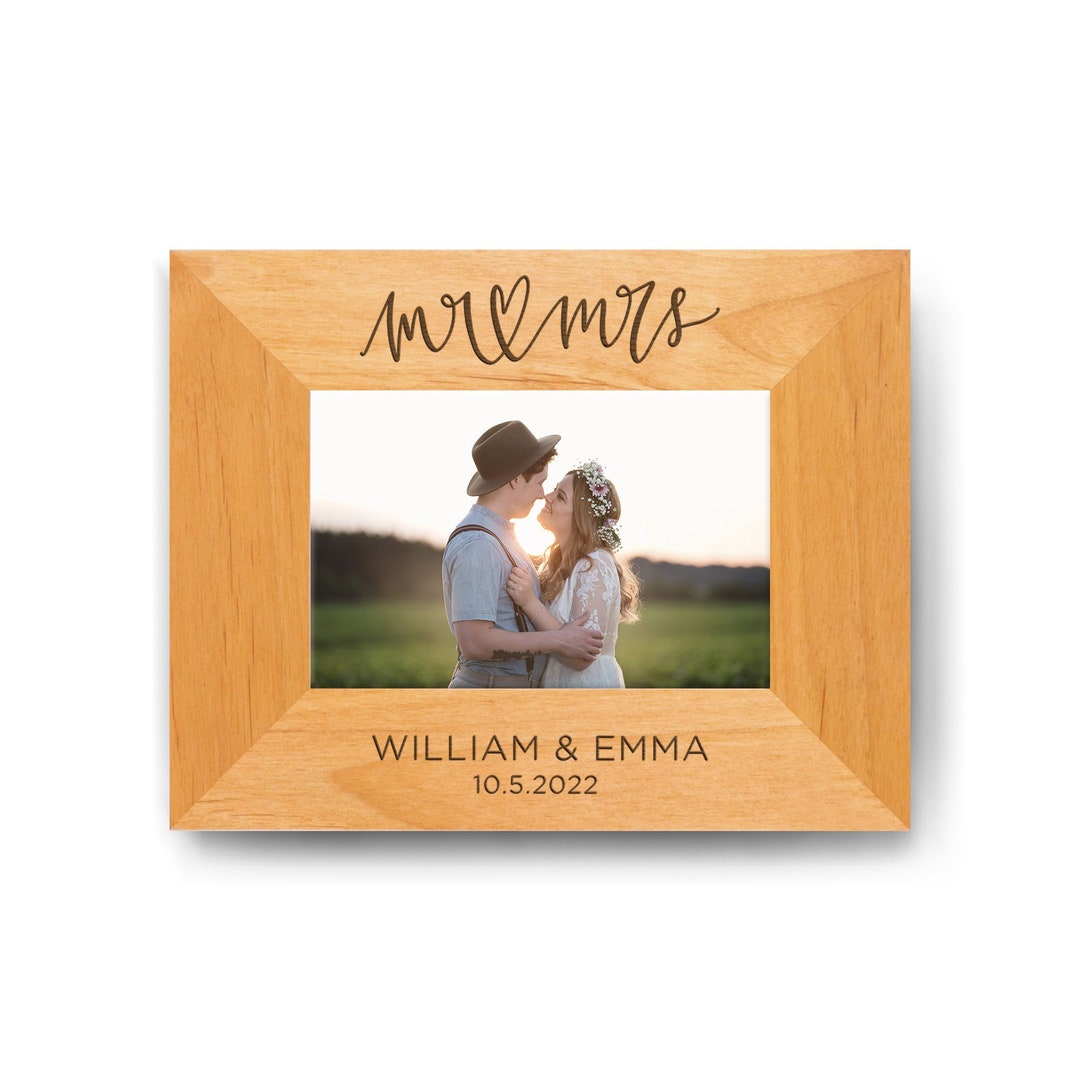 Personalized Mr and Mrs Picture Frame, Wedding and Engagement Gift for ...