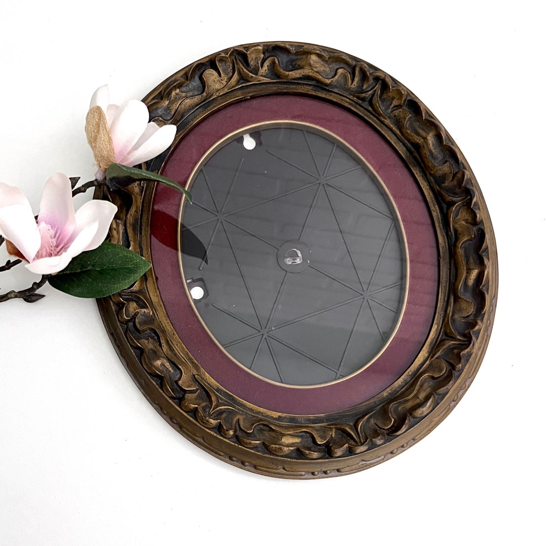 Vintage Gold Oval Frame With Red Velvet Liner, Molded Plastic Oval ...