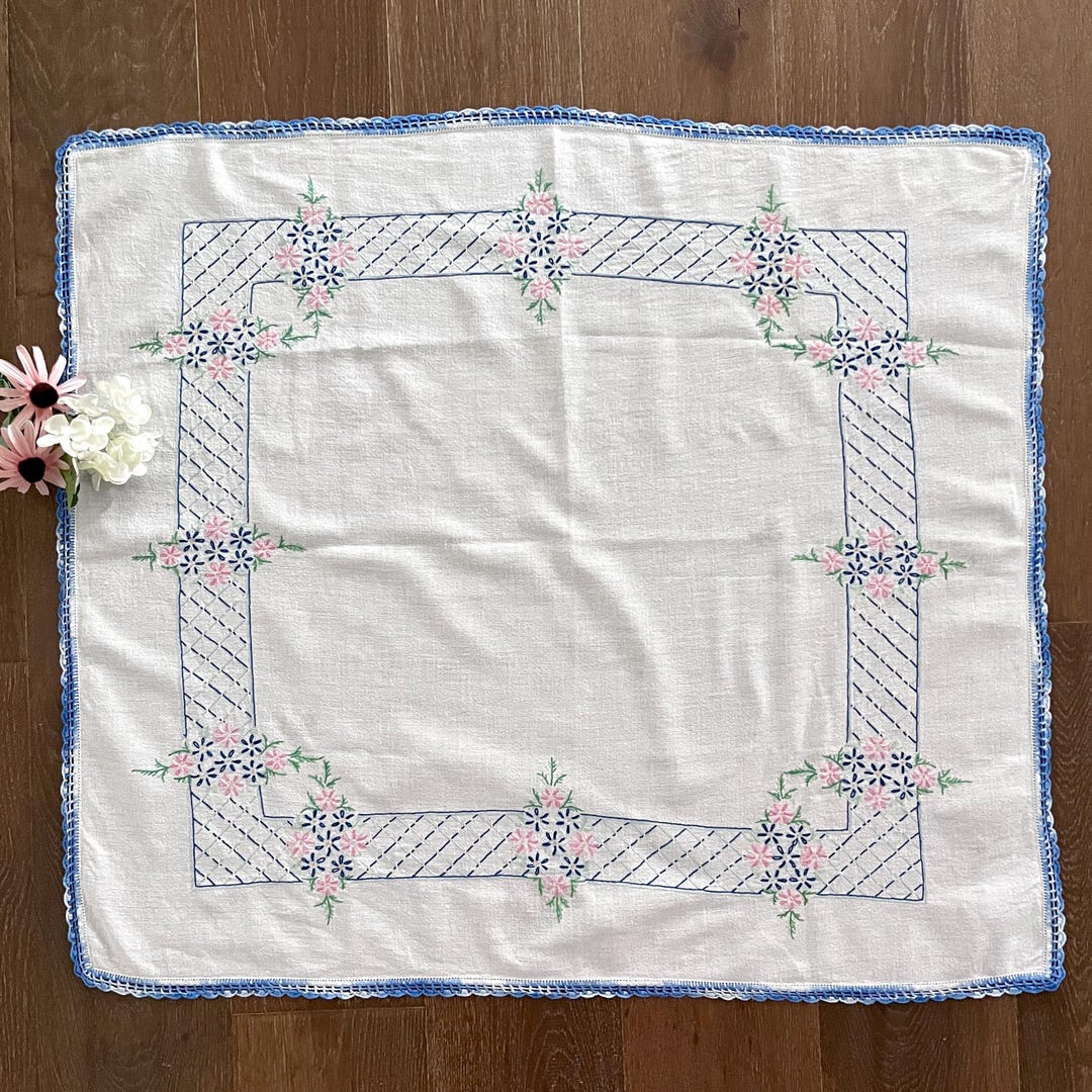 Vintage Hand Embroidered Table Topper, Embroidered Tablecloth, Table ...
