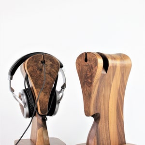 An Exclusive Stand for Headphones gambit 05A Exclusive. Wood American ...
