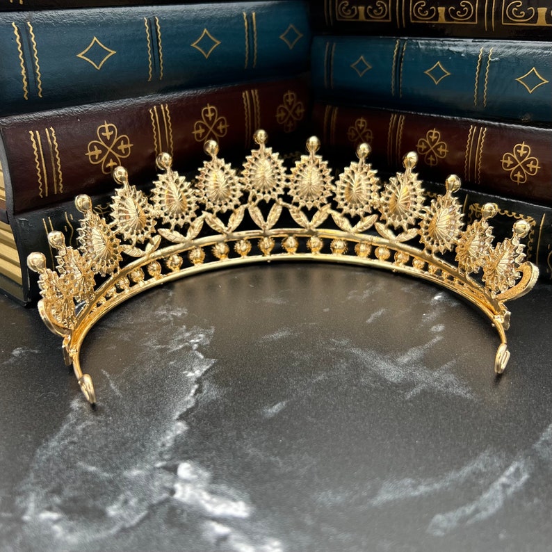 Saya's Tiara Light Green Faux Peridot Clear Crystal - Etsy