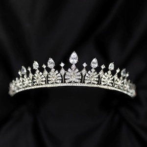 Padme's Tiara - Silver White Gold Color Metal, Faux Diamond Clear ...