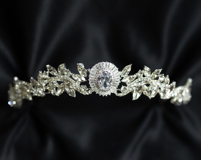 Daphne's Tiara in Silver White Gold Color Metal, 1920s Style, Art Deco ...