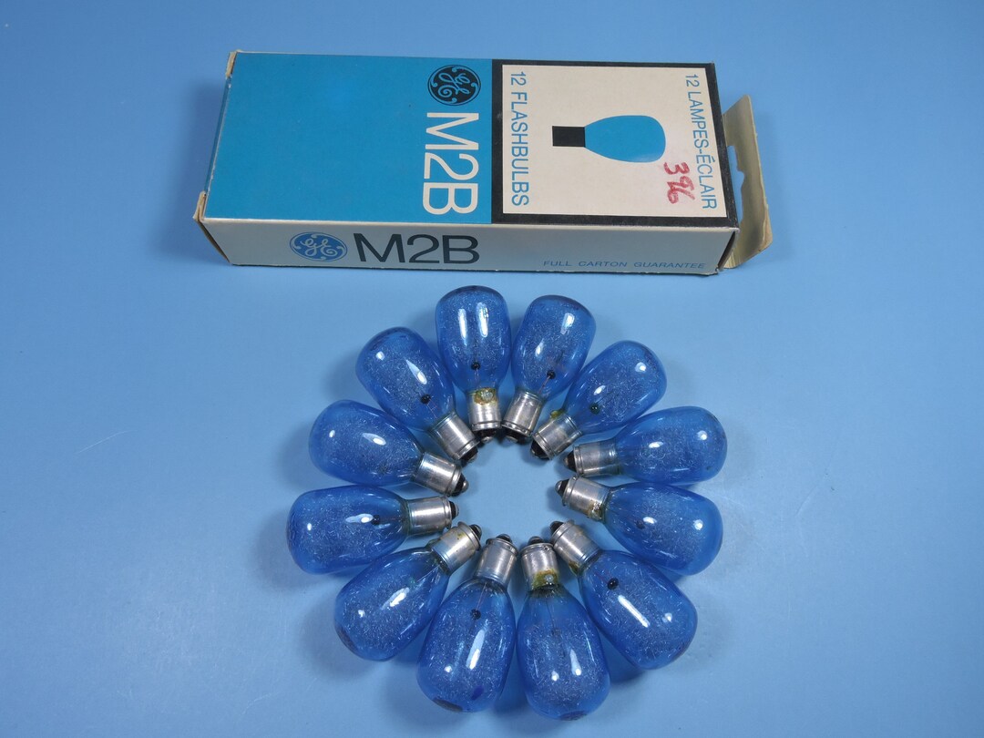 12 Vintage General Electric M2B Flashbulbs blue in Original - Etsy