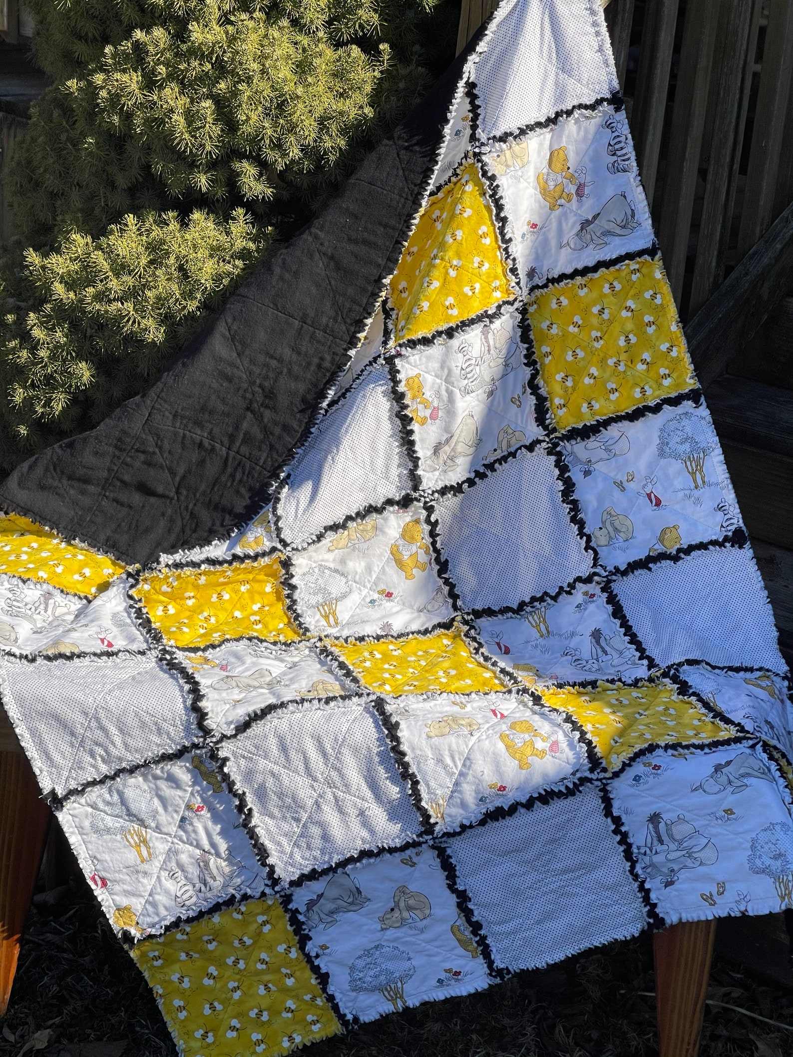 Winnie the Pooh Baby Rag Quilt, in pooh Togetherish Fabric With Bumble ...