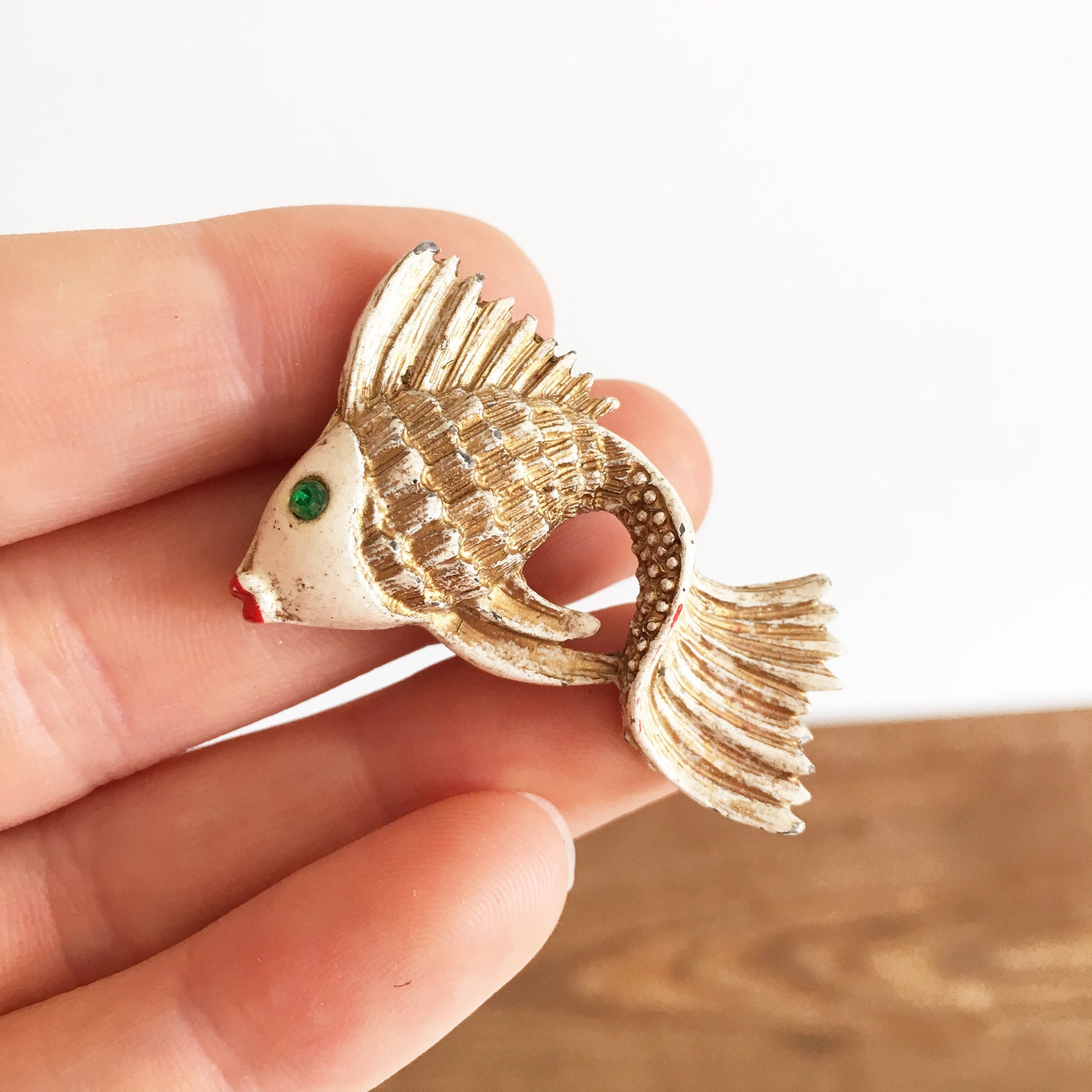 Vintage Fish Brooch Mid Century Gold & White Fish Pin With - Etsy Sweden
