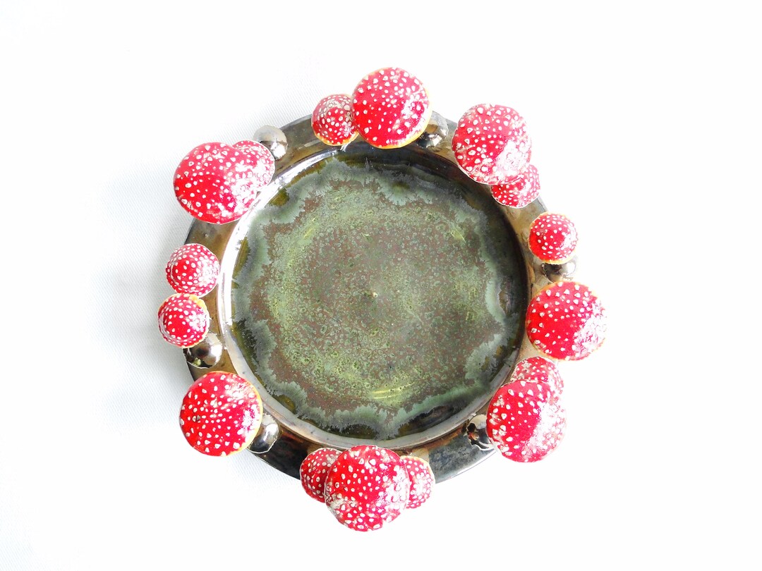 Ceramic Dish With Toadstool Decoration - Toadstools - Mushroom Pottery ...
