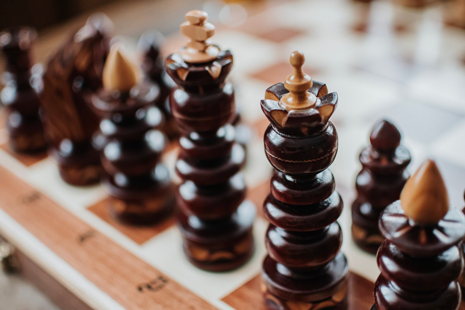 Prestigious Wooden Chess Board, Large Inlaid Cassette, Wooden Game ...