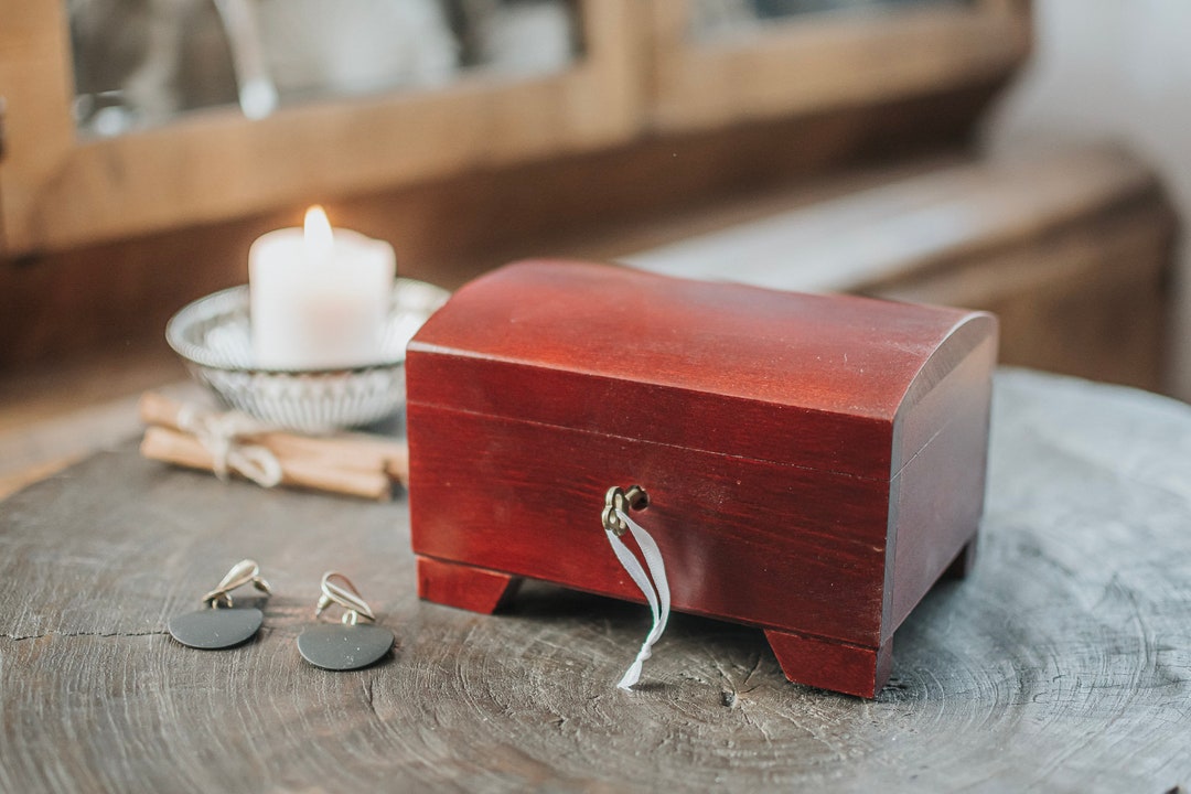 Brown Wooden Box Closed With Key,natural Wood, Lockable,box With Lock ...