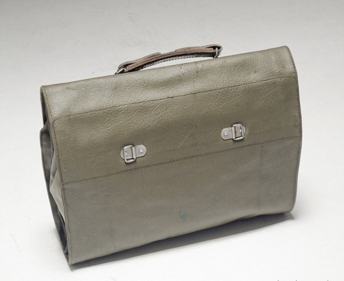 Vintage Swiss Army Vinyl Folding Document Case Briefcase Attache Map ...